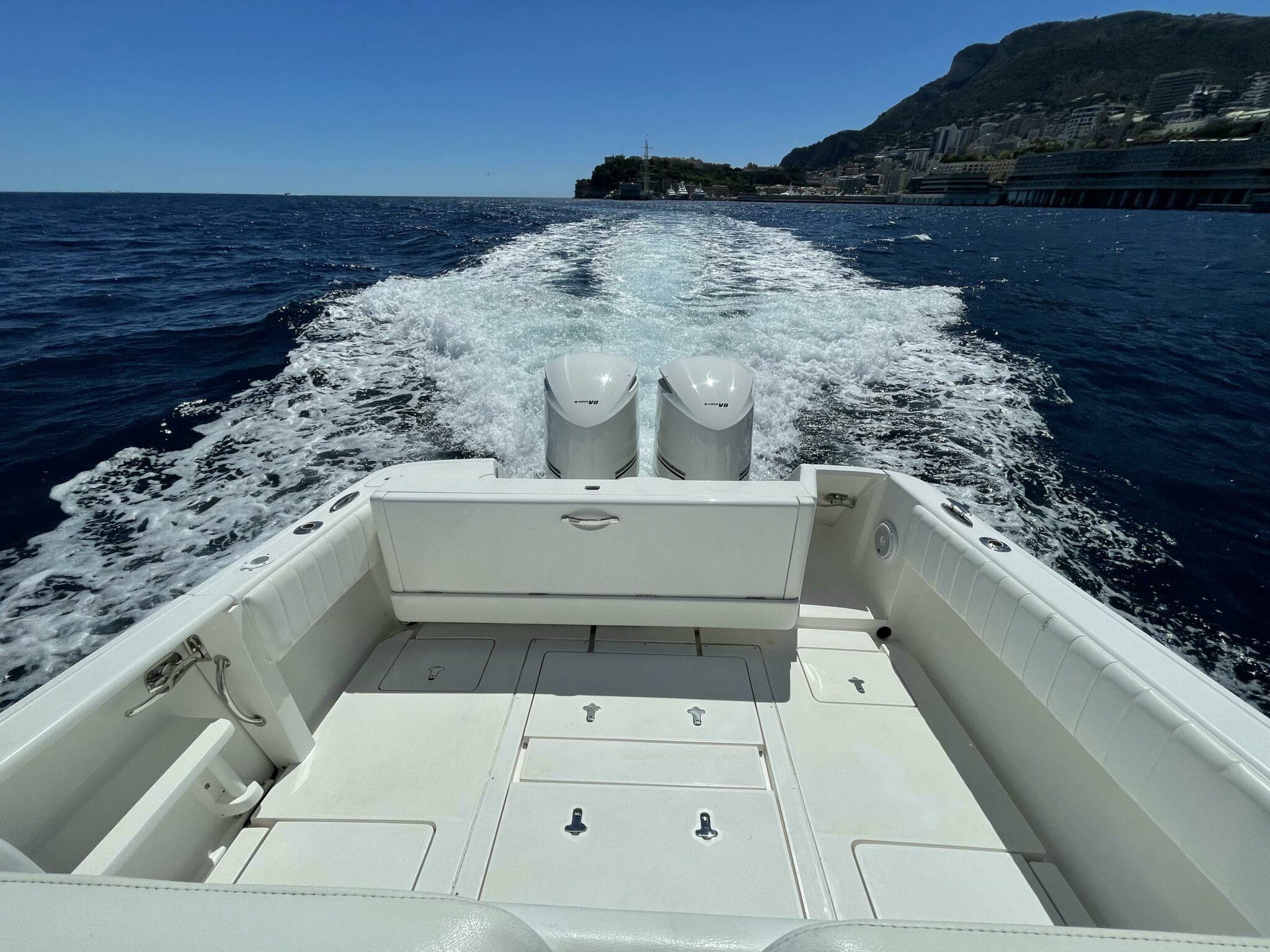 INTREPID 327 for Sale: Perfect Condition 9m Power Boat