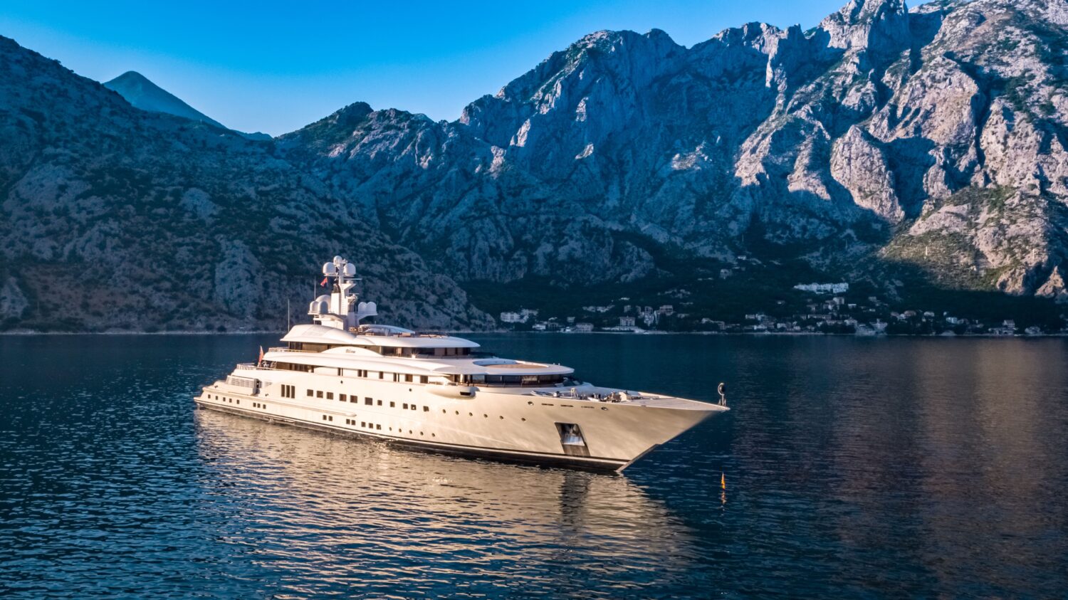 2026 Superyacht Sales Forecast: Buyer & Seller Outlook